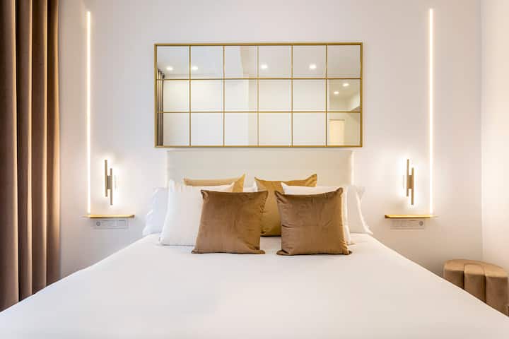 Luxurious Apartment Next To The Central Market - Valencia