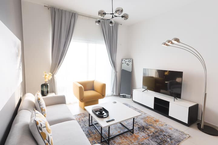 Urban Retreat | Modern Hideaway | Gym & Pool - Abu Dhabi