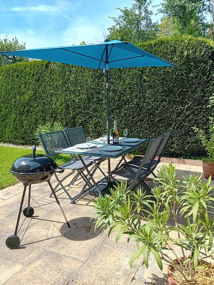 Maison 80 M², Centre à Pied, Vélos, Jardin Privé - Dijon