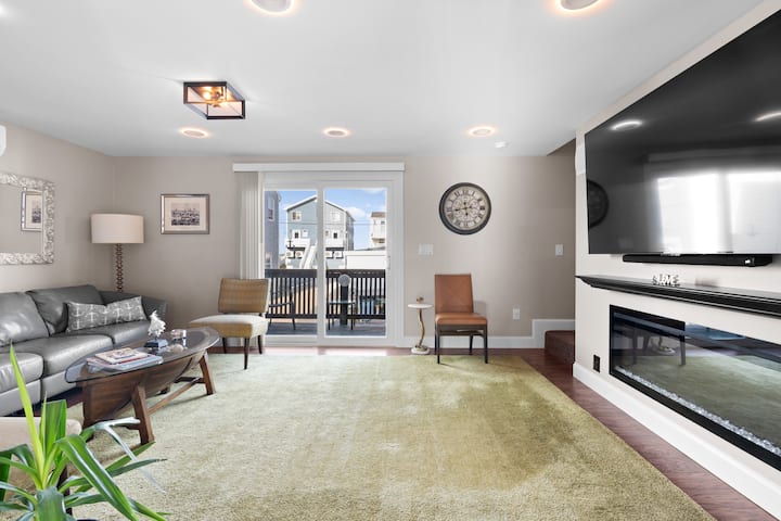 Steps Away Ocean Home - Massachusetts