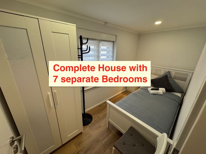 Homesnrw - Fitters: House With 7 Single Rooms - Colonia