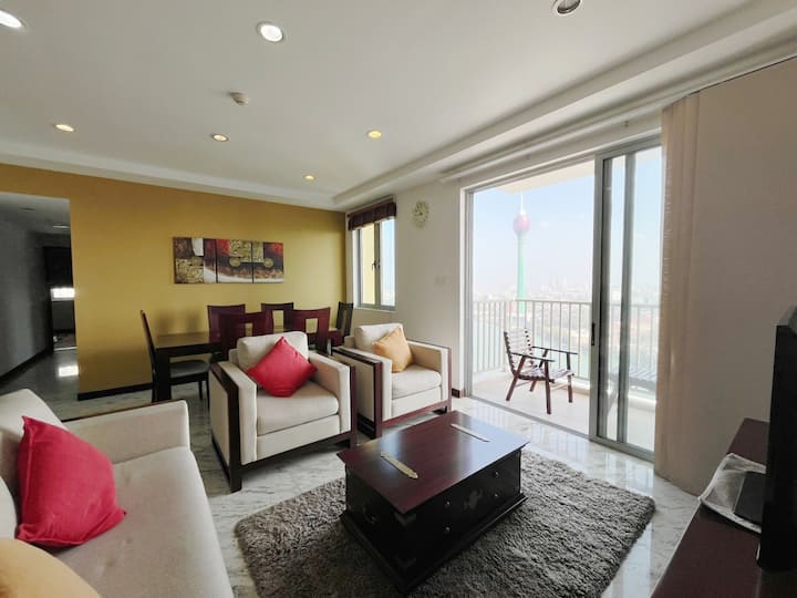 On320 Colombo Lotus Tower & Harbour View Apartment - Colombo