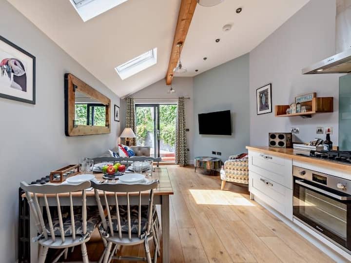 Tenby Apartment By The Harbour - Carmarthenshire