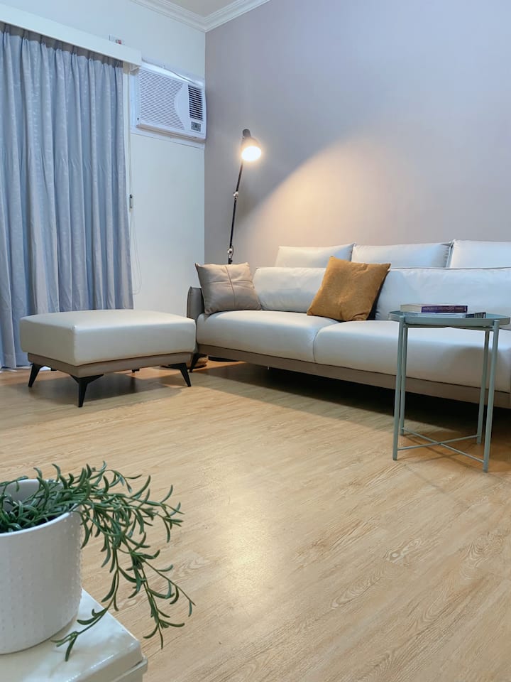 Mrt600m | 三臥室兩衛浴｜電梯直達｜ 完整廚房廚具｜洗脫烘衣機 - 臺北