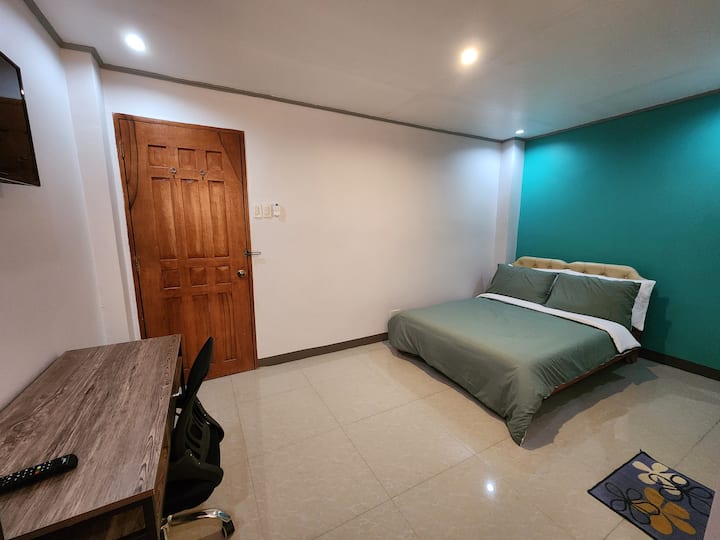Mountainview Bed Room 2 - Palo