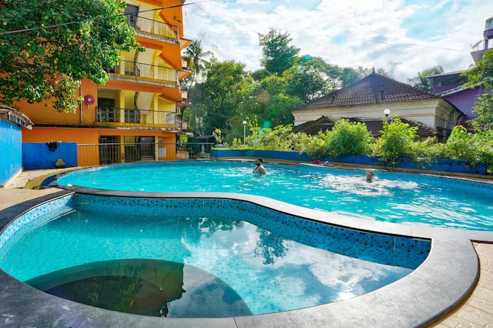 Poolview 2bhk Cozy Apartment At Anjuna - Anjuna