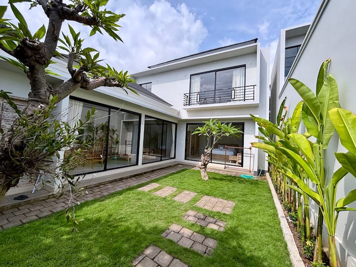 Lipah Beach Private Villa - 2 Bedrooms - Seraya