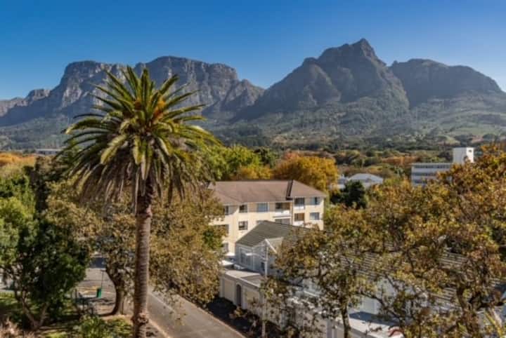 Stylish & Secure One Bed Apartment In Rondebosch - Goodwood
