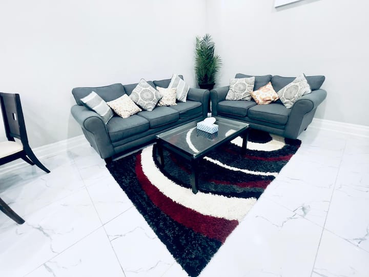 Soccerfans-getaway Luxury Home Cozyaffordable Rate - Pickering