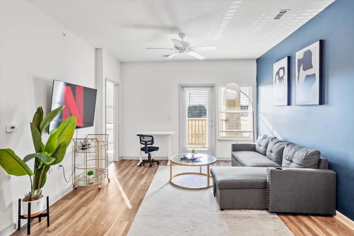 Upscale King 2br Suite—mins To Uptown Charlotte! - Charlotte, NC