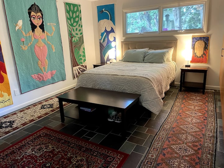 The Quilt Suite - Champaign, IL