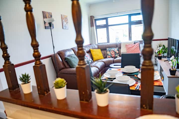 Beachside Apt With Free Parking - Southend-on-Sea