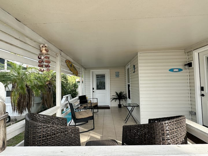 Family-friendly Resort Cottage With Private Patio - Port Isabel, TX