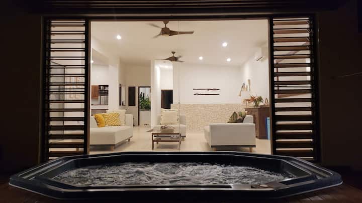 Longview - Stunning Views Spacious 4 Bedroom A/c - Vanuatu