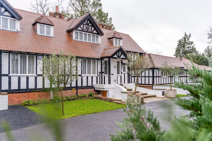 Long White Cloud - Maidenhead