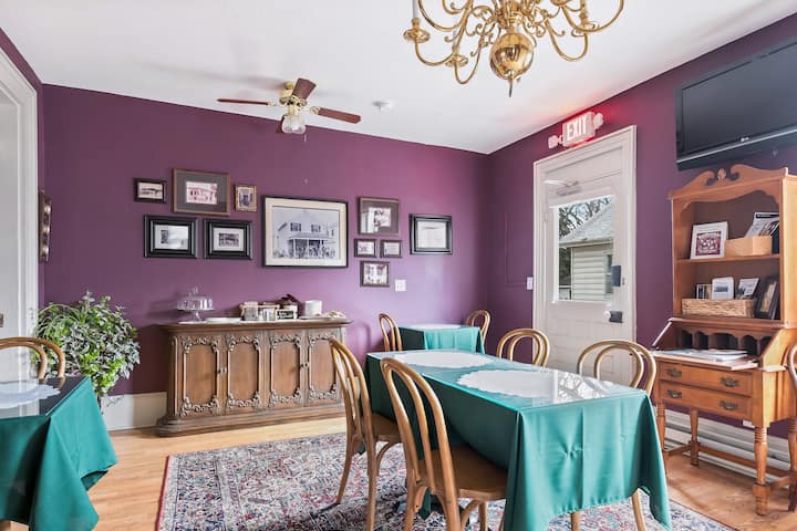 The Music Suite At The Dr. Hertich House - Missouri