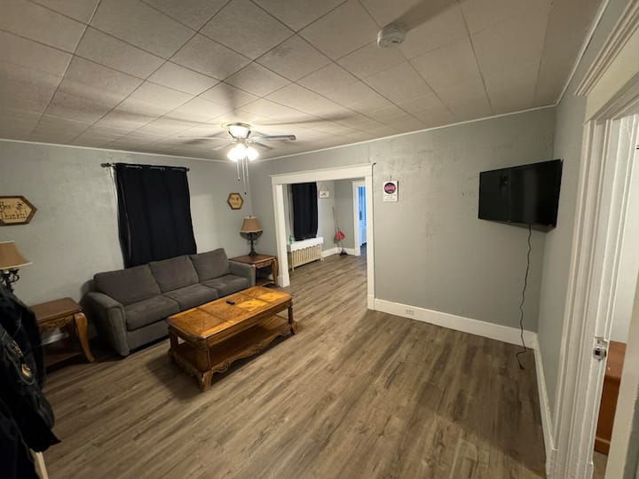 Welcome To Wilson! Guy's Place - Timmins