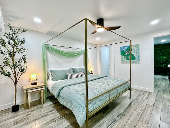 Walkable, Game Room, 2 King Masters, Ev Charger! - Stone Mountain, GA