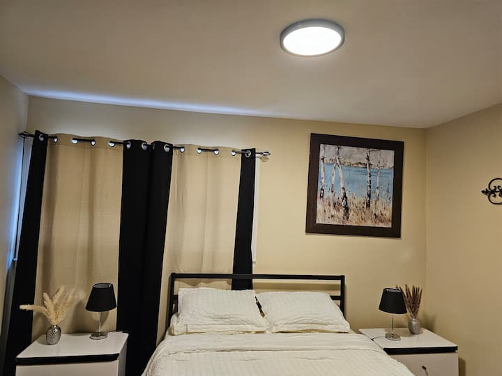 A Beautiful 2 Bedroom Apartment. - Sandy Ground - Staten Island NY