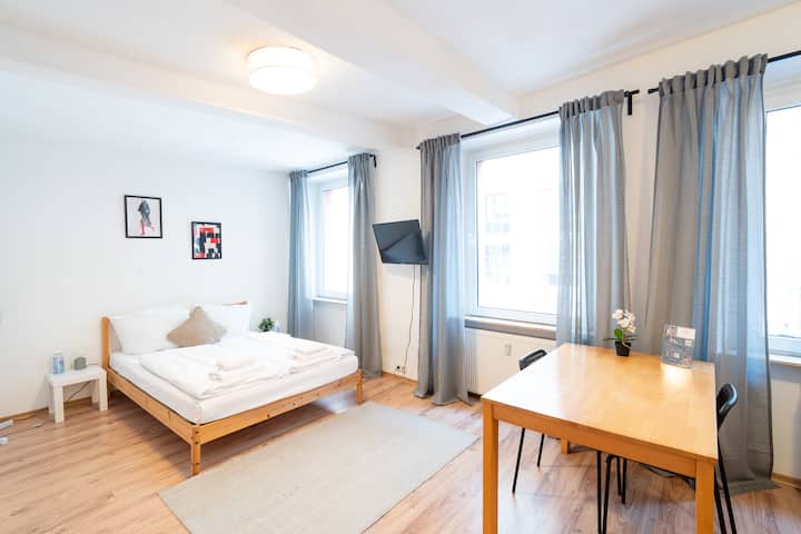 Central Old Town Apartment | Kitchen - Koblenz
