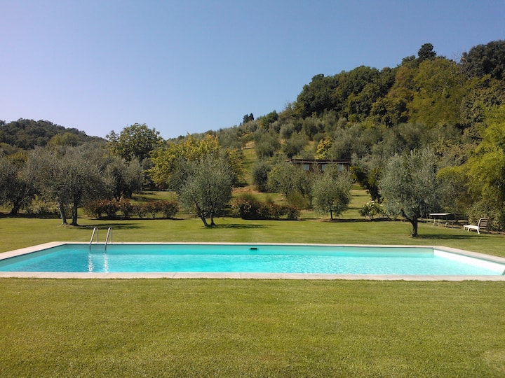 Garden & Pool 1,8 Mile From Ponte Vecchio -