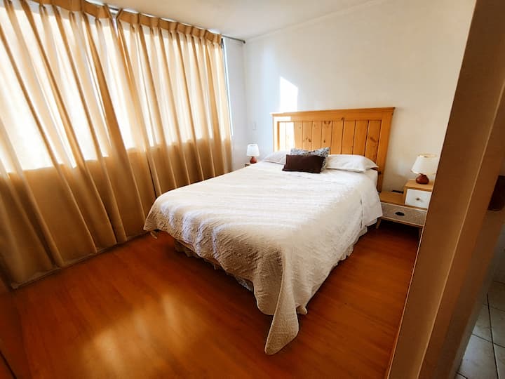 Cómodo Alojamiento Central - Santiago