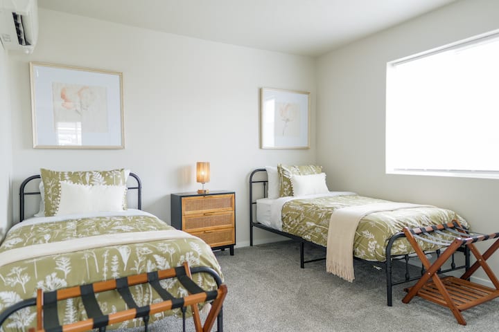 Tranquil Pasco Retreat: Modern Home (Sleeps 4) - Pasco, WA