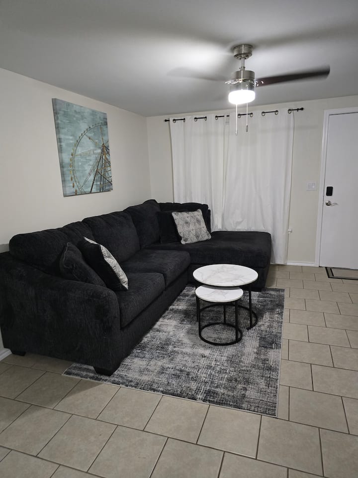Comfy Apartment! *Pet Friendly* - Harlingen, TX