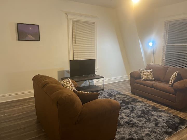 Two Bedroom In Montclair Nj Whole Unit - Montclair, NJ