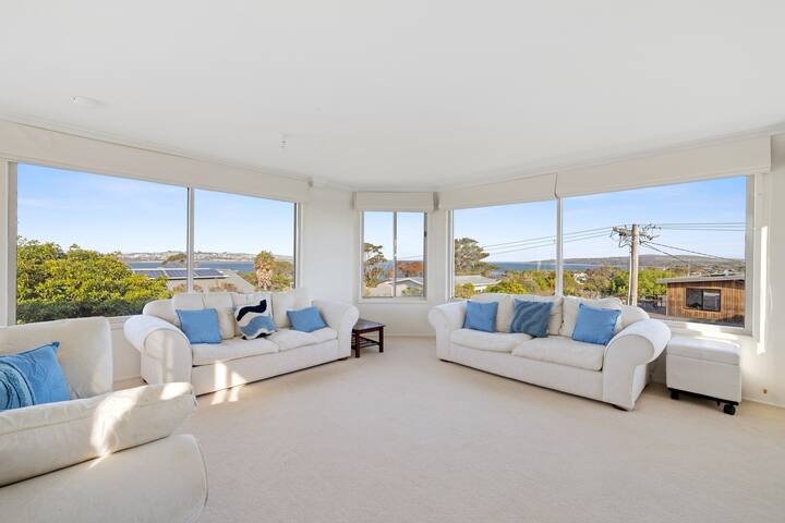 Amazing Views - 3 Story's On Top Of The Hill. Wifi - San Remo
