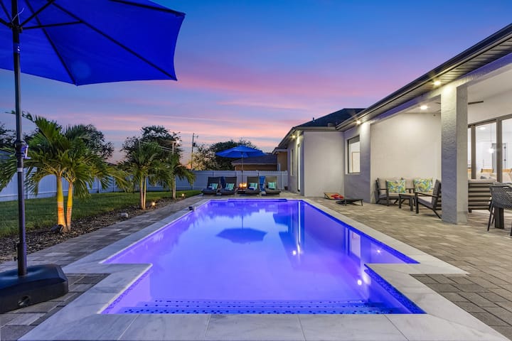 Heated Saltwater I Pool Game Room | Firepit I Bbq - Cape Coral, FL