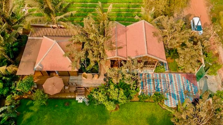 Khmer Oasis On The Lake - Camboya