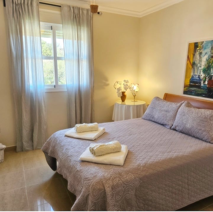 Habitación Con Baño Privado. Acogedora. - Rincón de la Victoria