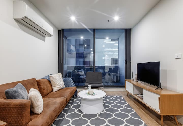 Modern Refurbished 3br Apt | Sleeps 6 - Melbourne