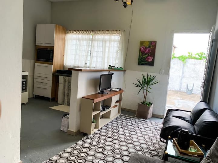 - Casa Aconchego    (Com Garagem) - Hortolândia