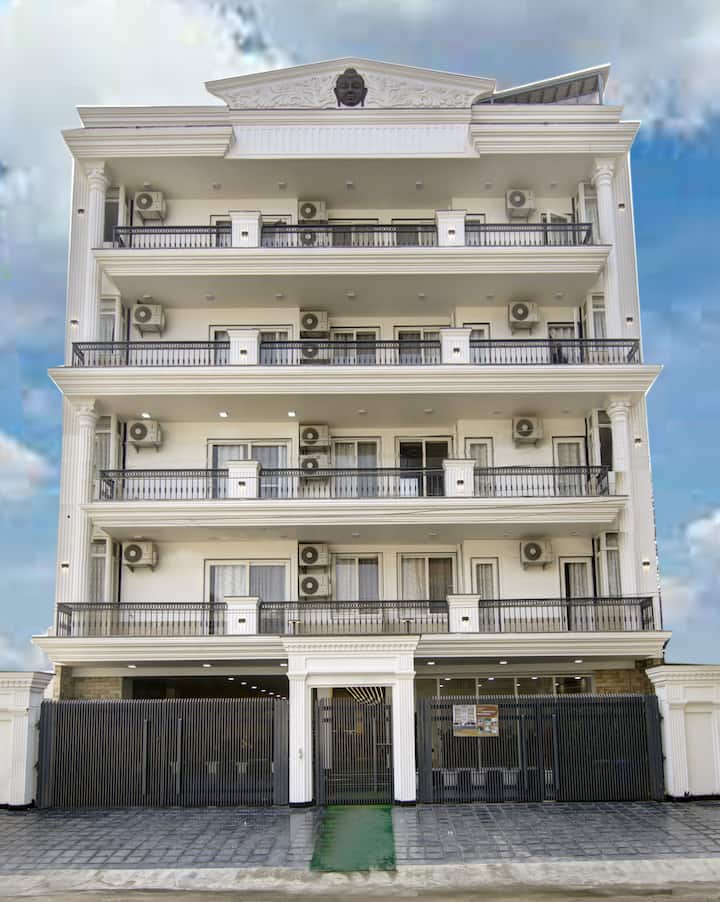 518 Anandam Clubhouse - Gurugram