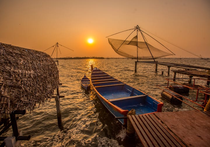 Premium Lagoon-chill Backwater Villa At Kochi - Kochi