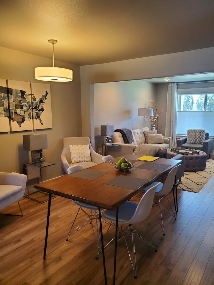 Modern Quiet 2 Br 2 Attached Baths Entire Home - Billings, MT