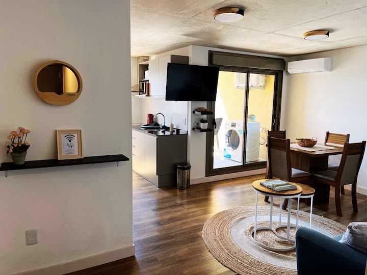 New Year In Pocitos. Pool. Long Stay. - Uruguay