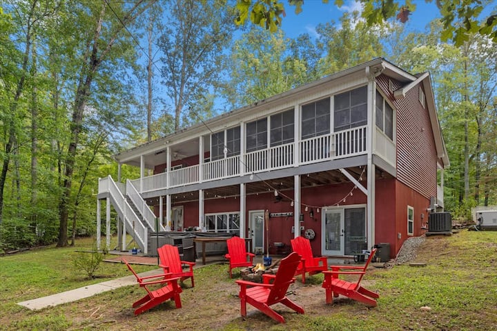Lakefront Oasis-hottub | Gameroom | Kayaks | Dock - Mayo Lake, NC