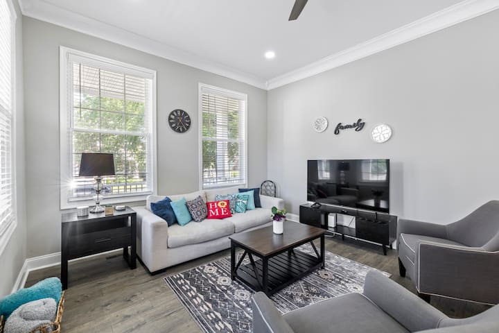 Private House In Heart Of Historic Barton Heights! - Richmond, VA