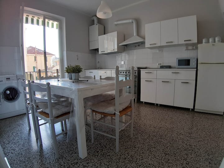 A 5 Minuti Dalla Spiaggia - Chiavari