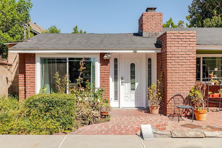 Convenient Comfort With A View - Baldwin Park, CA