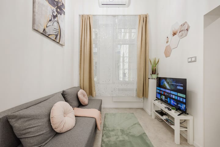 Central, Free Breakfast, Free Parking, Wi-fi, A/c - Budapest