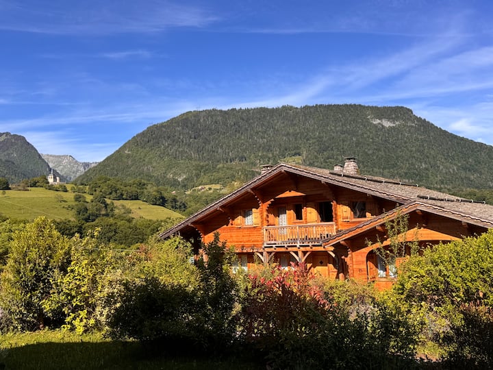 A 10 Min Du Lac D'annecy, Chalet Calme Avec Vue - Albertville