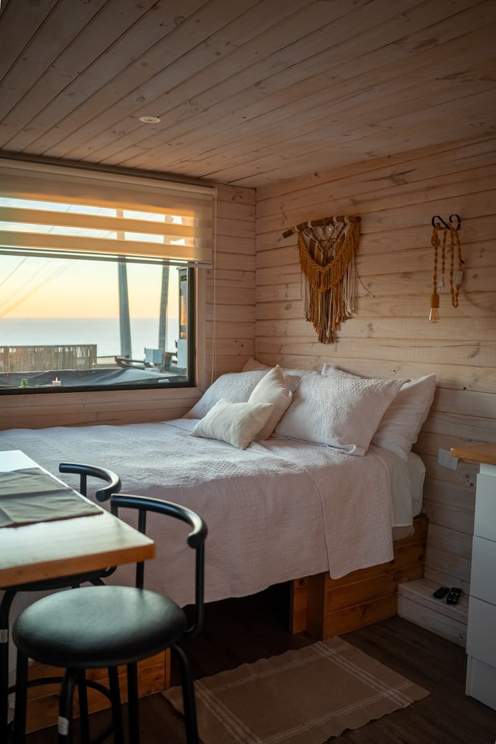 Sea View + Private Hot Tub, Tiny House For 2 - Pichilemu