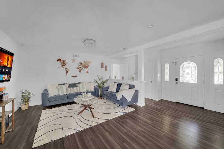 Comfy 4br Dream Home - 3.6 Miles From Disney - Buena Park, CA