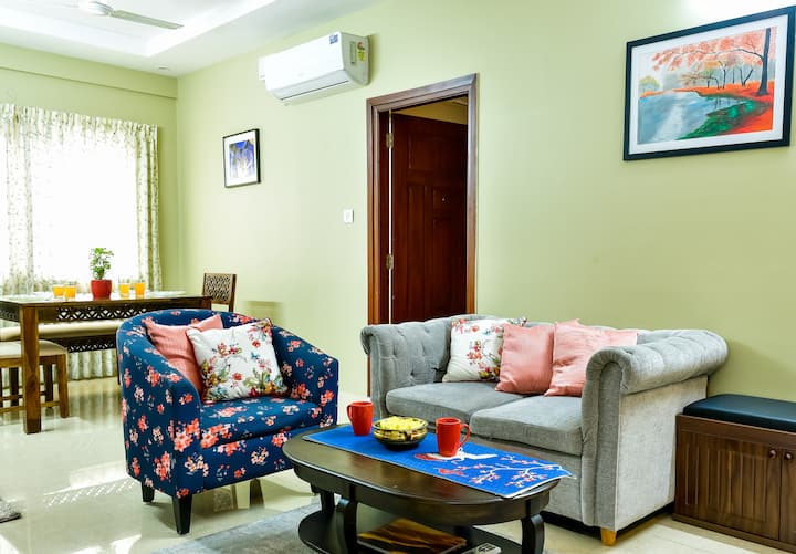 A Luxury Stay: Upscale Comfort Modern Amenities - Bangalore