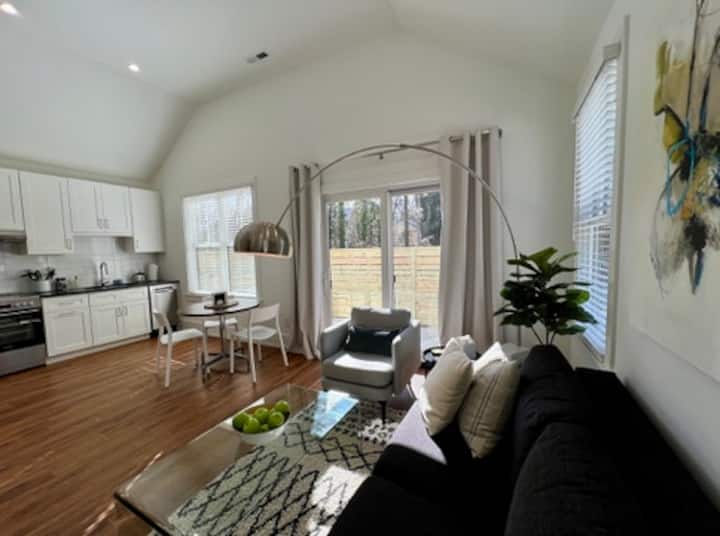 Downtown Guest House - Walk Everywhere! - 教堂山