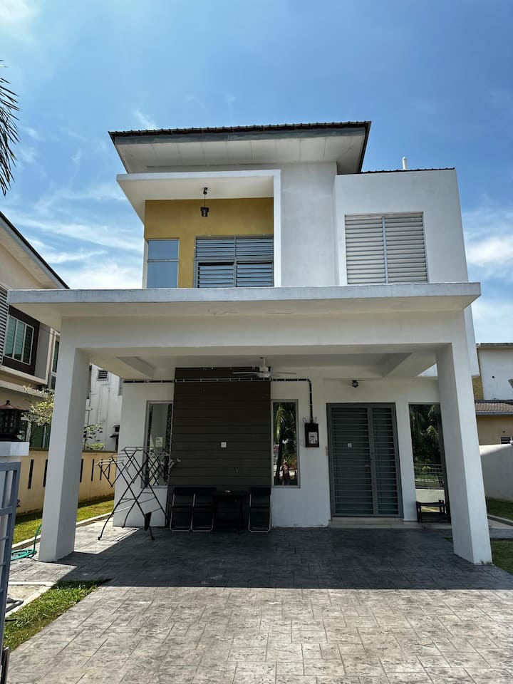 Bricks Mansion Homestay Klang - Klang